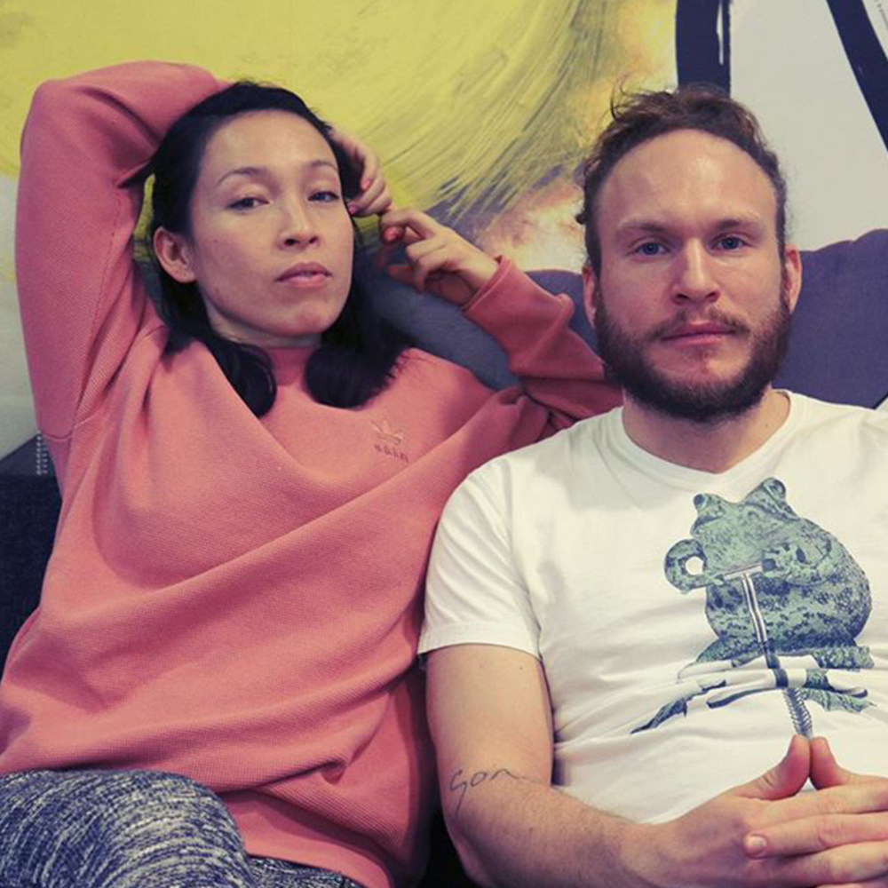 Dirty Velvet - Little Dragon - Erik Bodin wearing our 'Frogo' T-shirt with his Little Dragon ...